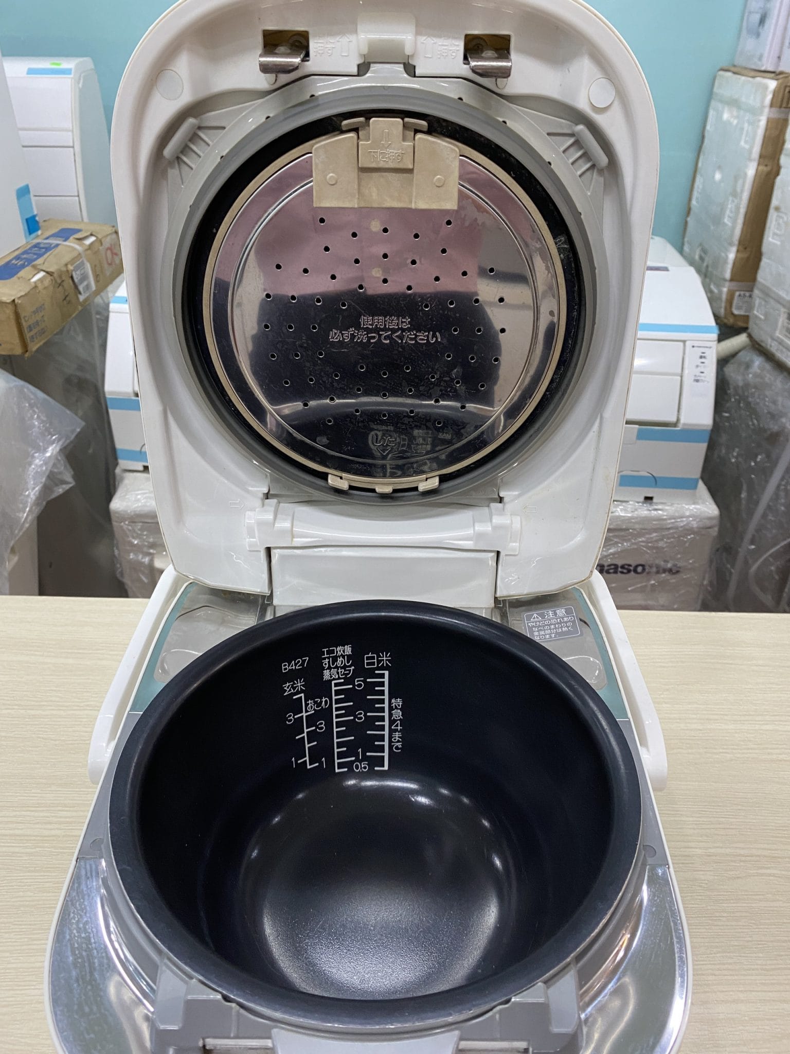 Nồi Cơm điện Zojirushi NP-WB10 Dung Tích 1L - Hàng Nhật Bãi 123